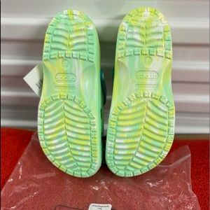 CROCS | Shoes | Crocs X Margaritaville Size 1m | Poshmark